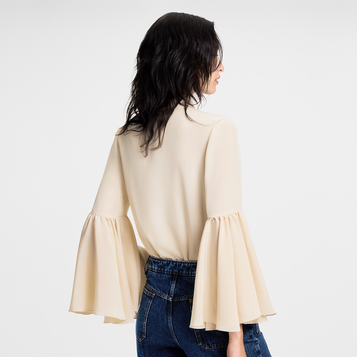 Blouse à lavallière et manches évasées - Prêt-à-porter de luxe | Femme 1AJEK0 | LOUIS VUITTON